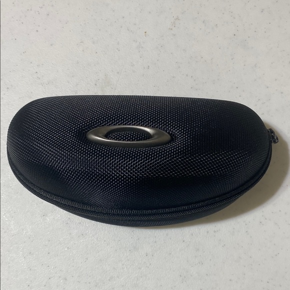 Oakley | Accessories | Oakley Midnight Black Eyewear Case | Poshmark